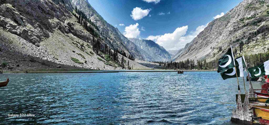 Top Beautiful Lakes in Swat Kalam Valley - Mountain Lake